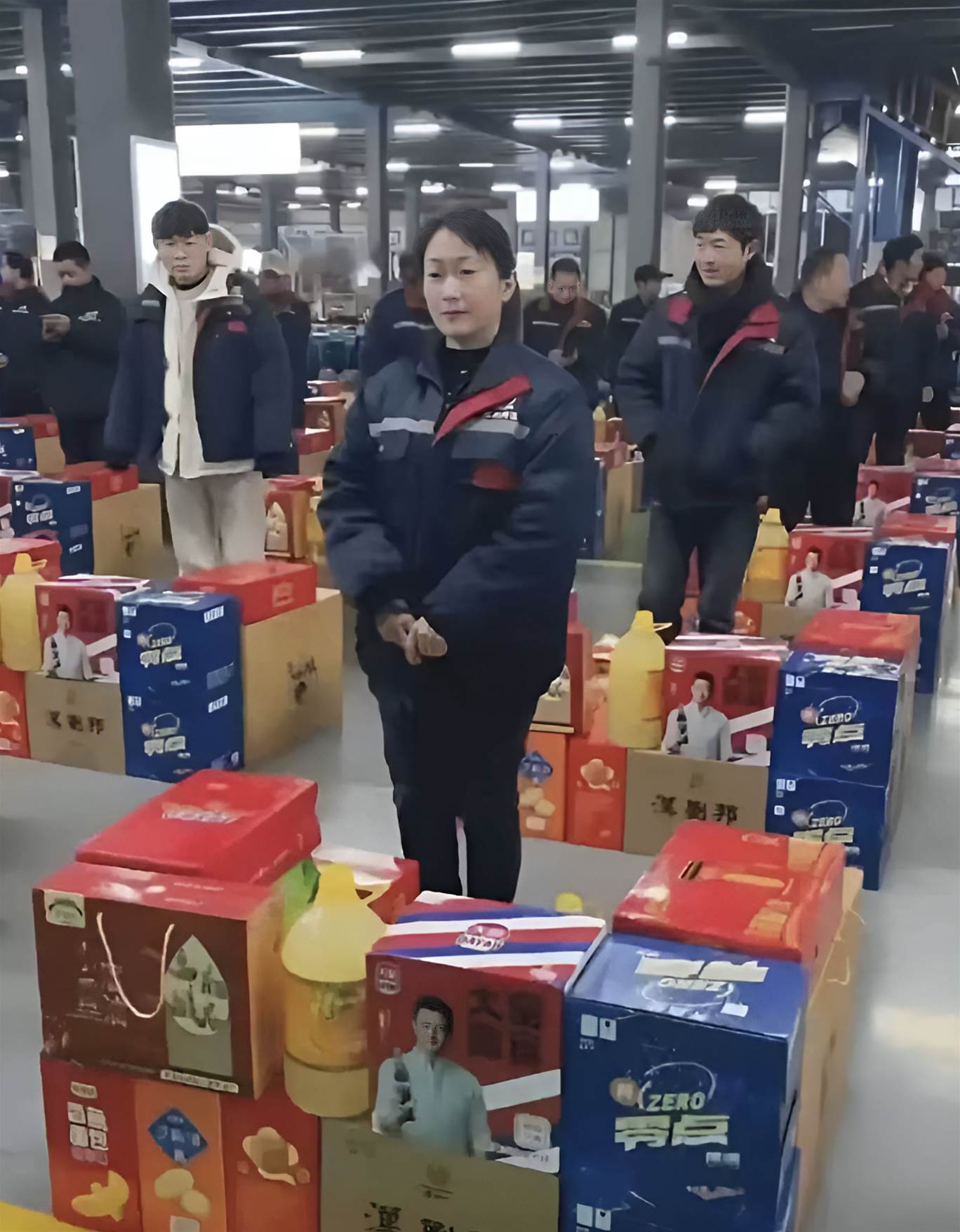 公司尾牙發禮品數目驚人，員工臉上卻沒有「絲毫笑意」，知情人爆內幕：這誰笑得出 - agonew